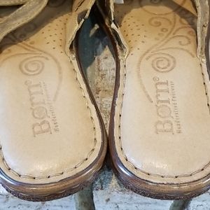 Born | Shoes | Born Gold Leather Metallic Slidesandals Size 7 | Poshmark